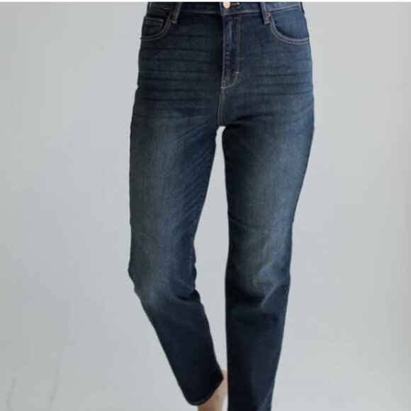 Carly Jean Los Angeles | Jeans | Carly Jean Los Angeles Chrissy Classic ...